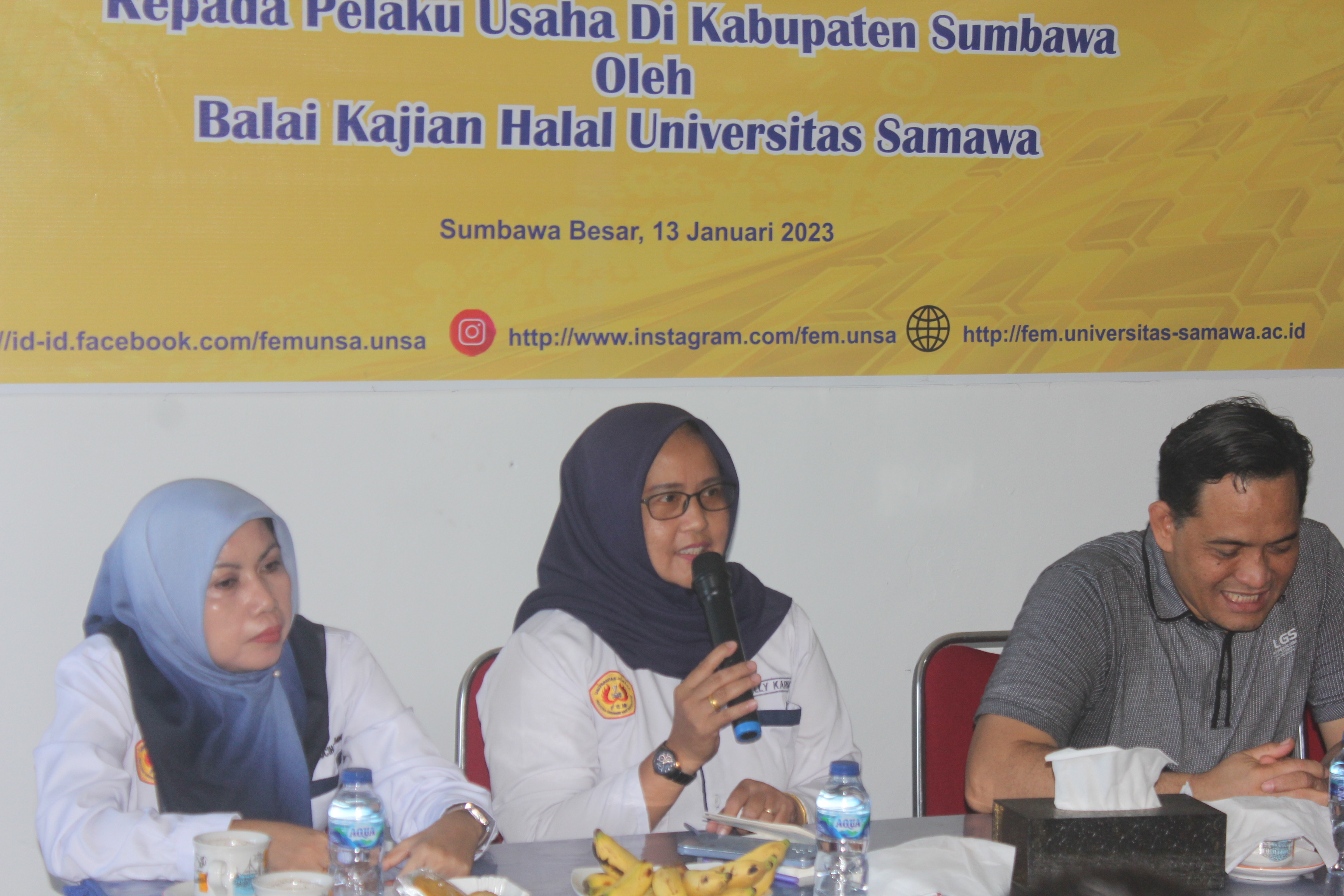 BALAI KAJIAN HALAL UNSA SERAHKAN 100 SERTIFIKAT HALAL UMKM | Fakultas ...